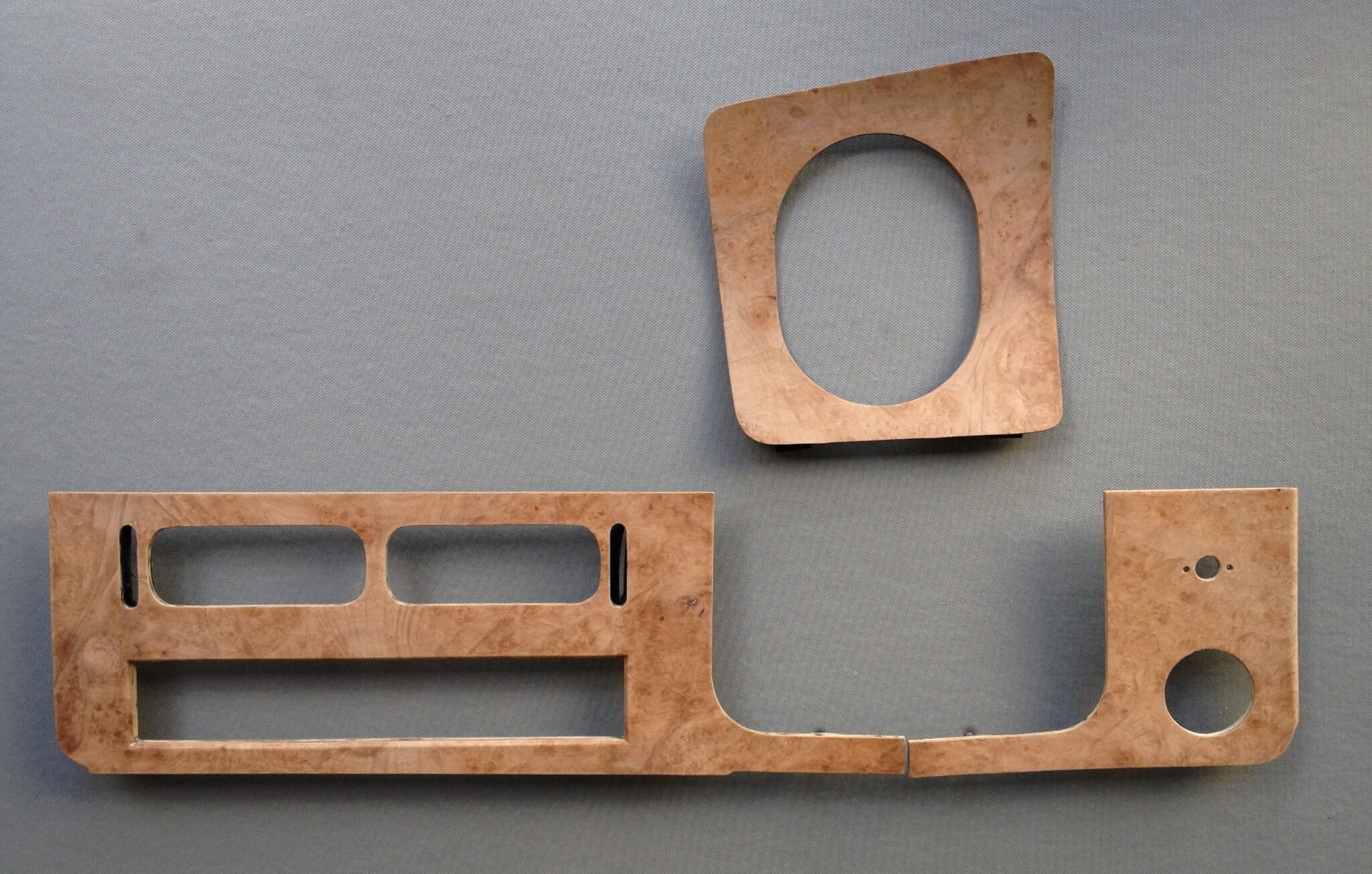 自動車内装ウッドパネル 修理・リペア | NIIDA SURFACE DESIGN / 株式会社ニイダ