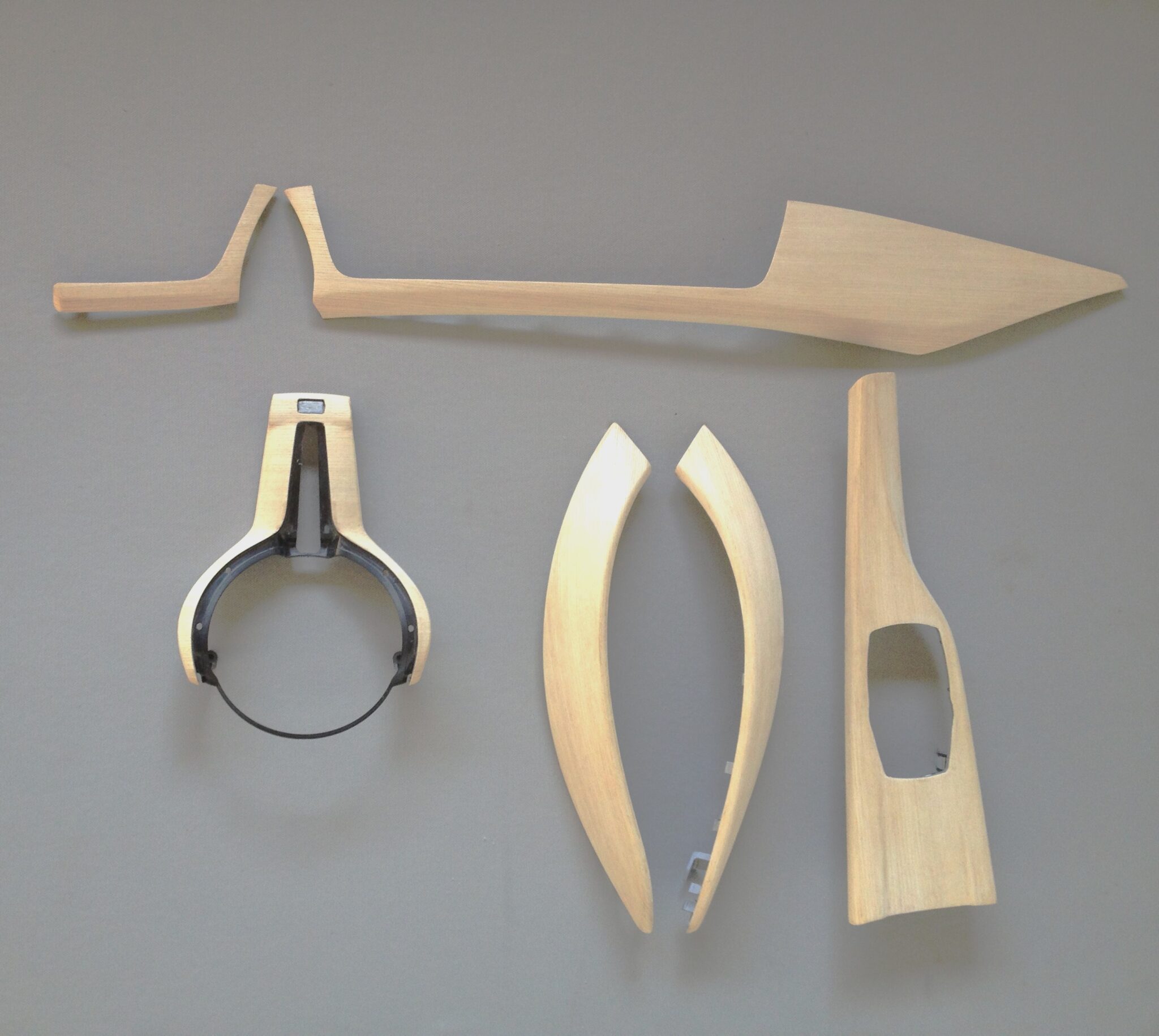 自動車内装ウッドパネル 修理・リペア | NIIDA SURFACE DESIGN / 株式会社ニイダ